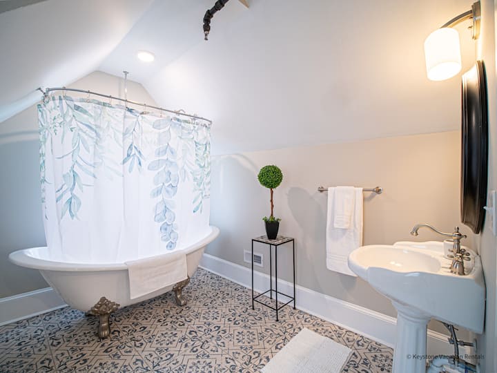 Historic Studio Apartment By Marietta Square! - Marietta, GA