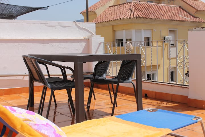 Apartamento Con Azotea Privada Cerca Del Centro. - Málaga