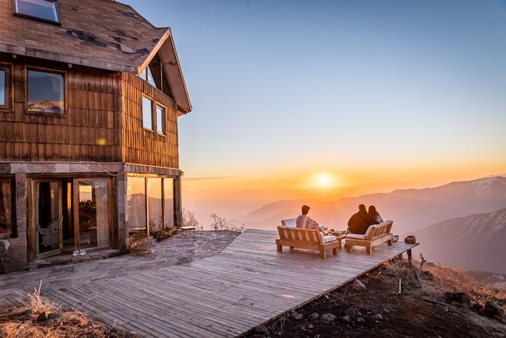 Andean Mountain Chalet - El Refugio, Farellones - Chile