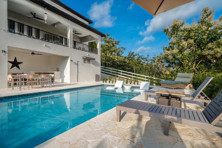Luxury Estate With Heated Pool & El Yunque Views - Puerto Rico