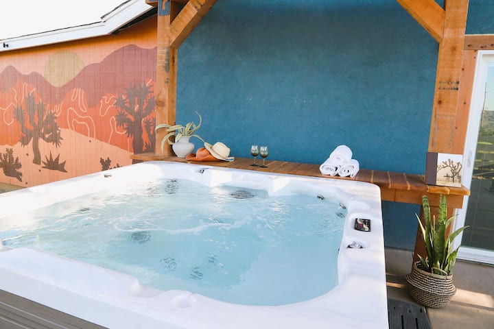 The Breezeway | Quiet Getaway Near Wildlife - ユッカ・バレー, CA