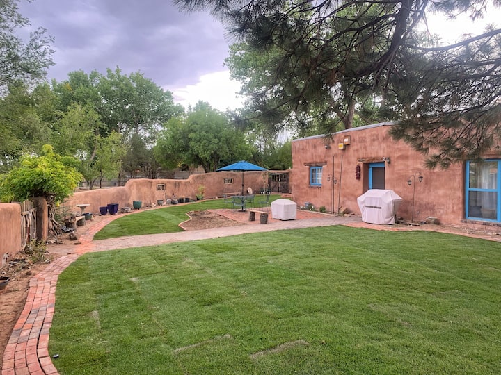 Peaceful Artisan Adobe With View Of The Sandias - Corrales, NM