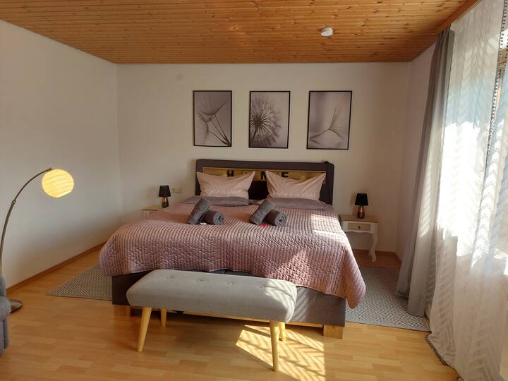 Ferienwohnung Falkenstein (45qm) Mit Balkon (Gästehaus Gomilar) - Haldensee