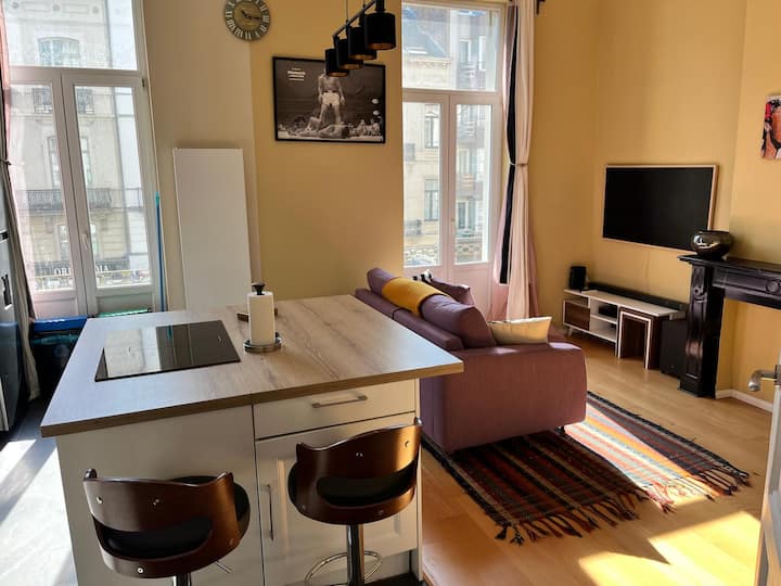 Lovely Large 1 Bed. Flat In The Center With Patio - Bruxelles