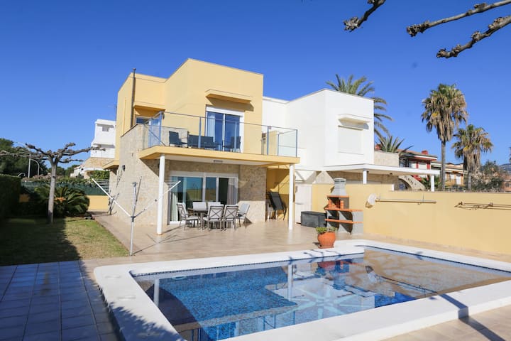 Exclusivo Pareado A Los Pies Del Mediterráneo - Alcossebre