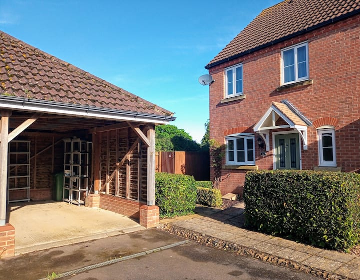 Cozy Modern Seaside Home With Cartshed Parking - Hunstanton