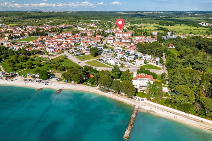 House 400 M From Beach - Fažana