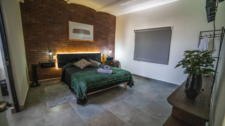 Depa Ideal Para Visitar Aguas Solo O En Pareja - Aguascalientes