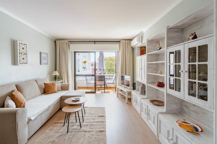 Sunny Apartment By The Beach - Albufeira