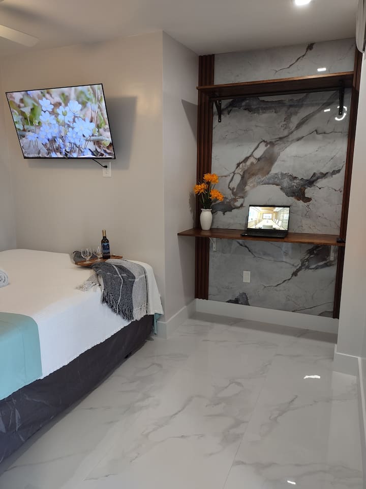 Cozy Room Private Entrance Near Sawgrass Mills/bbt - Plantation, FL