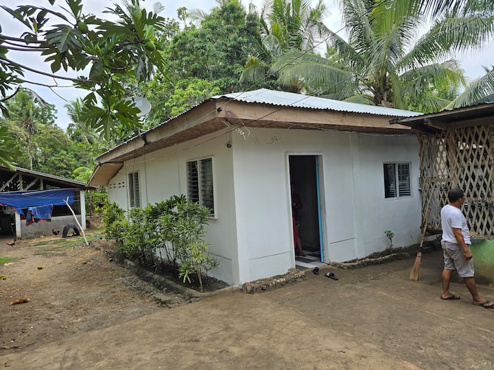 Rural Property With Spacious Bungalow And Garden. - Medellin