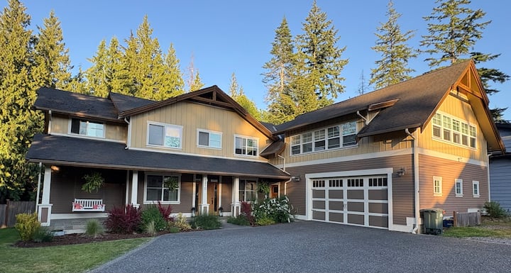 Play Hard But Rest Easy! Centrally Located Luxury! - ベリンハム, WA