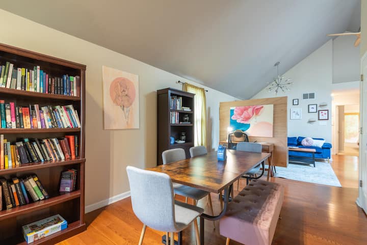 Chic House Close To Iu, Downtown And Trails - Bloomington, IN