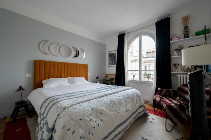 Appartement Tendance Et Lumineux à Montmartre - Avenue des Champs-Élysées - Paris