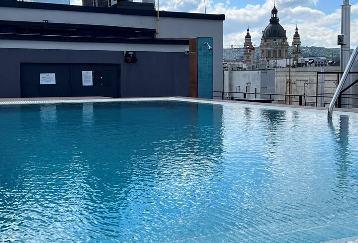 Luxury Studio, Downtown, Free Parking & Pool - Budapest