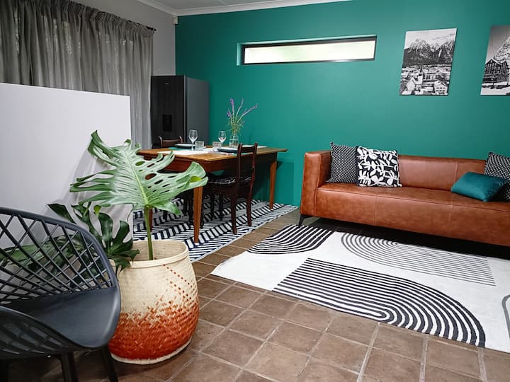 Stylishc 1bedroom Near Hemingways And Vincent Park - East London