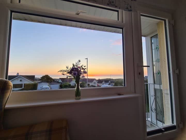 Sirens Sunset, Cozy Guest Suite With Sea View - Newquay