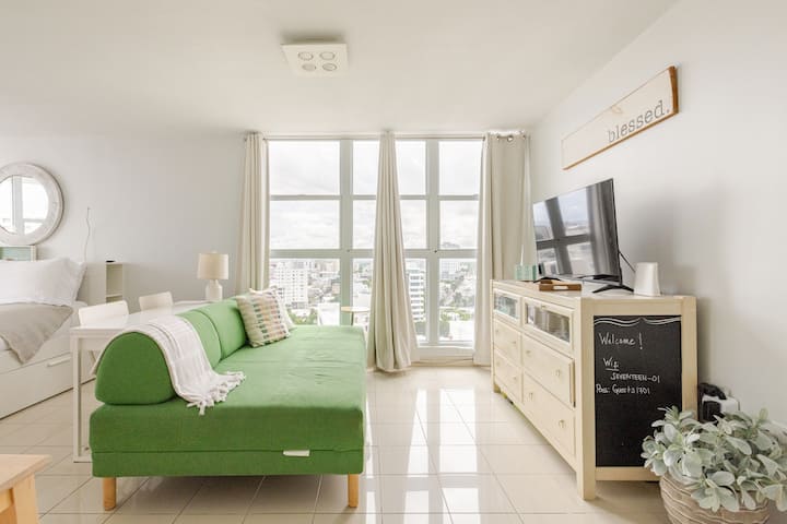 Chic Bright Beautiful Studio With Ocean View Condado And Parking - Caribbean