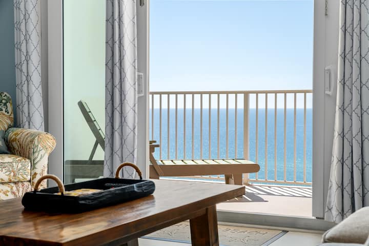 Beautiful Gulf View 16th Floor 5 Pools Pickleball - Panama City Beach, FL