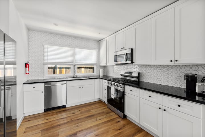 Charming 3br On Quiet Altadena Street • Pets Ok - Pasadena, CA