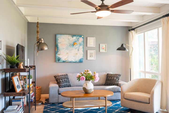 Contemporary Garden Condo In Uptown Phoenix - Phoenix, AZ