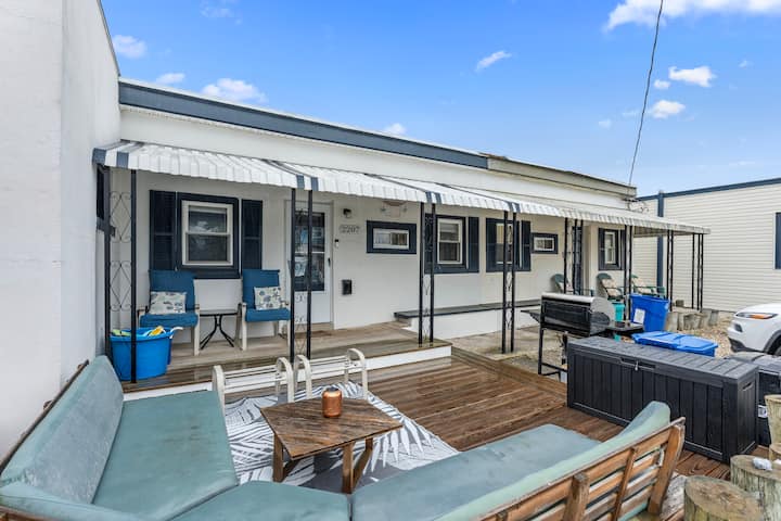 Pet Friendly/private Porch/tub + Nflx | 1br | 1ba - Wildwood, NJ