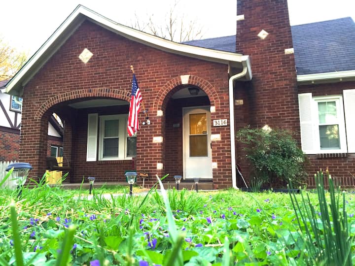 Family Home - Spacious Backyard W Porch -Long Term - Nashville