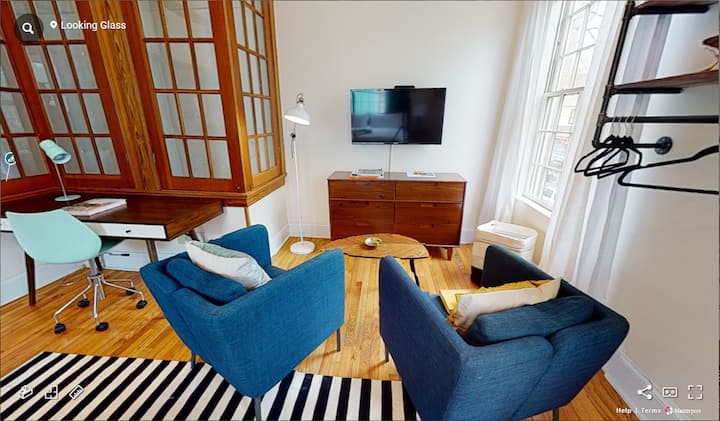 Looking Glass - Cozy Cabbagetown Daydream For 2 - Atlanta, GA