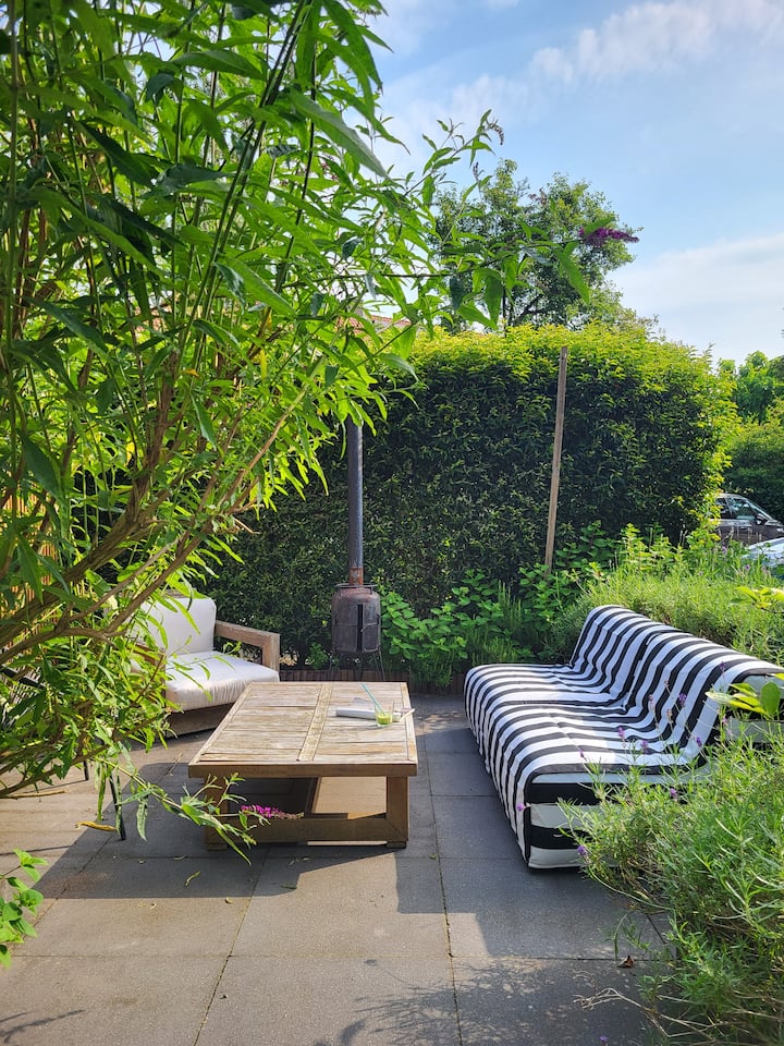 Fijn Familiehuis Met Tuinen In Hilversum - Huizen