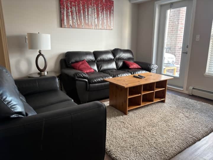 2 Bedroom, 2 Bath Condo With Central Ac. - Grande Prairie