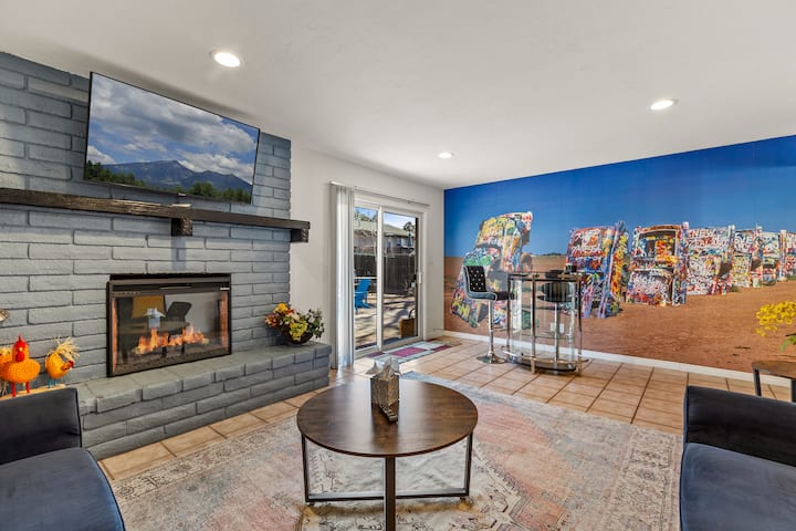 Midcentury Ranch W/ac, Garage, Fenced Yard, W/d - Flagstaff, AZ