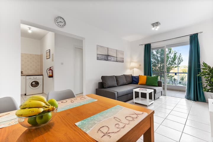 Iris Apartment At Fabulous Swimming Pools - Paphos