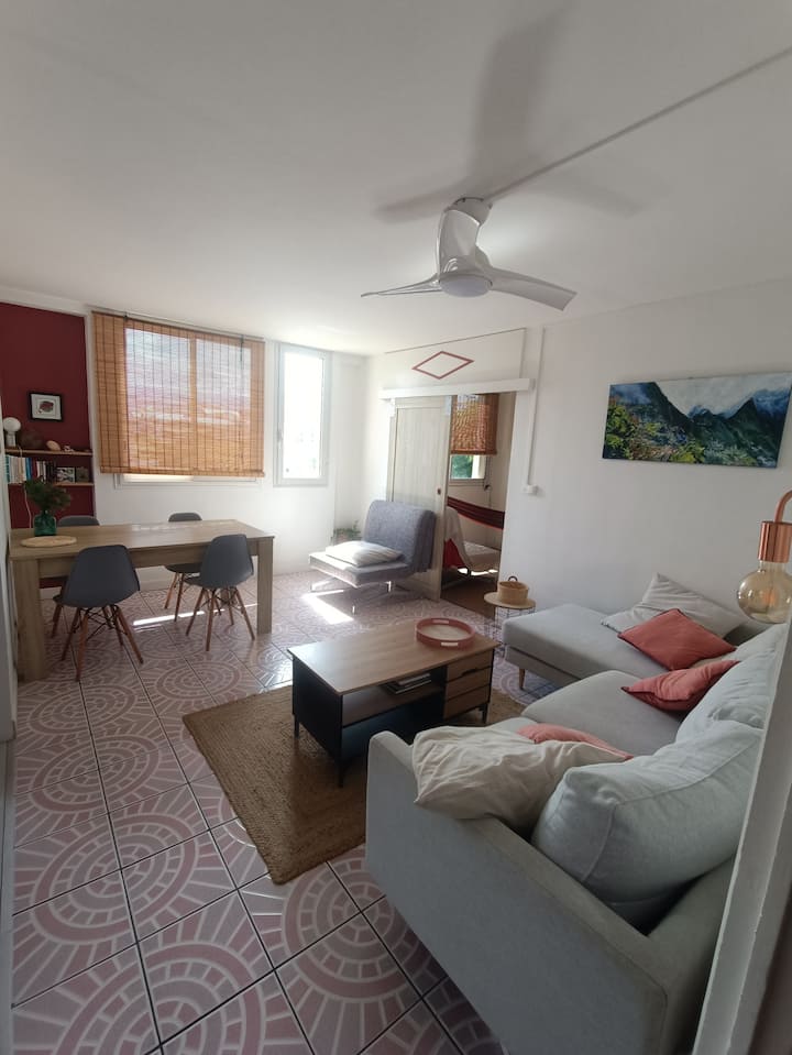 Saint-pierre : Appartement à 2 Pas De La Plage - Réunion