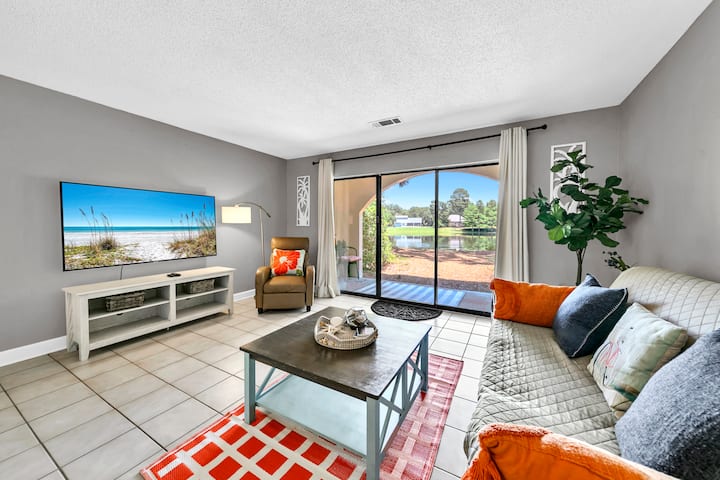 Stylish Lake View Condo In Bluewater - Niceville, FL