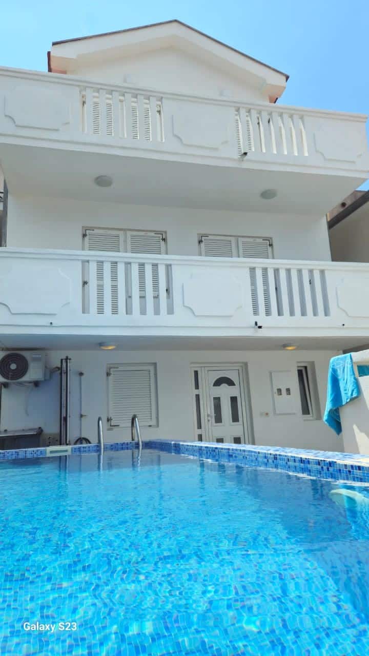 Charming Seaside Villa With A Pool - Monténégro