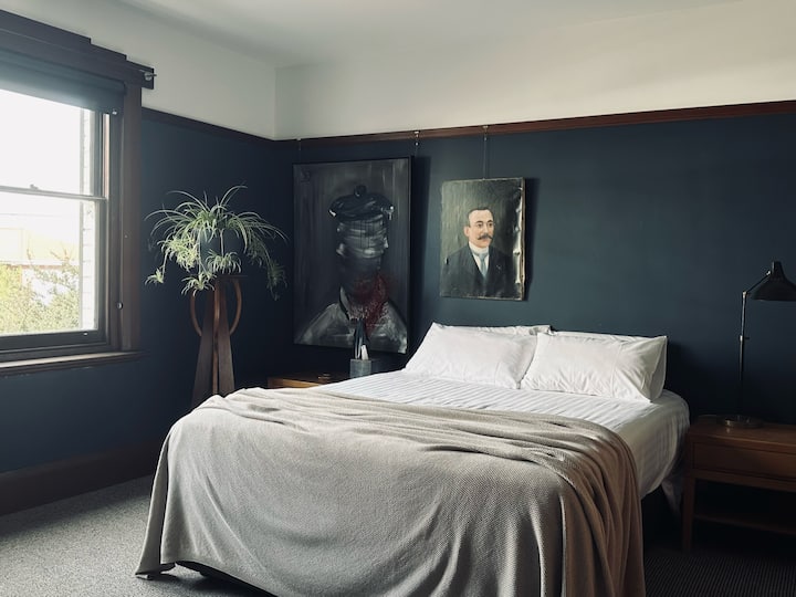 The Brutus - North Hobart Apartment - Hobart