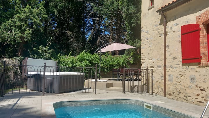 Gîte 12 Pers Avec Piscine Chauffée & Spa – Vendée - Legé