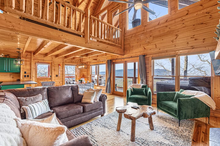 Epic Views All-rooms-ensuite, Hot-tub Games! - Pigeon Forge, TN
