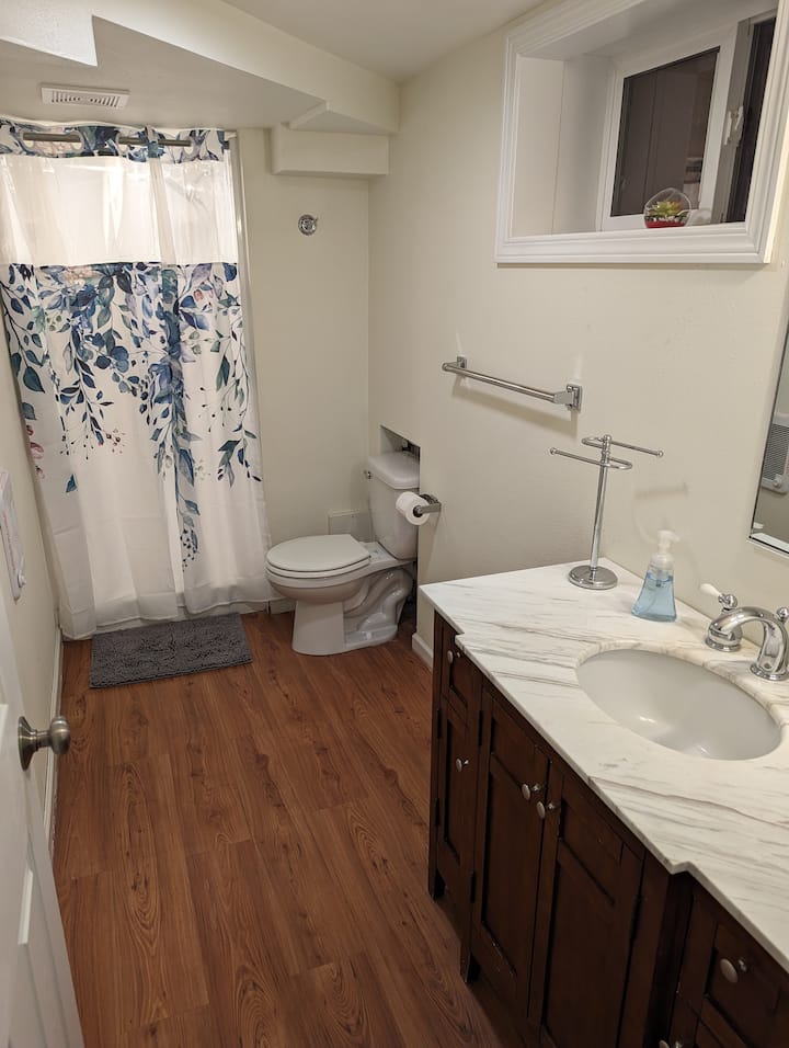 Fort Russell Historic District Cute Apartment - Moscow, ID