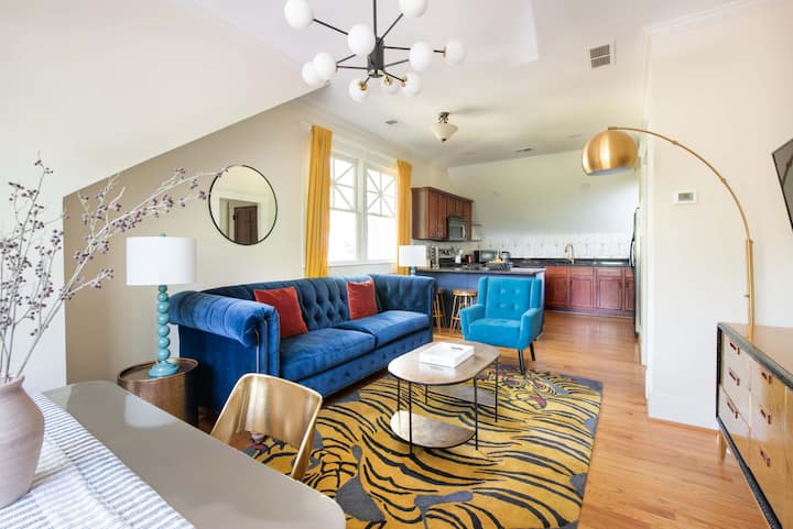 This Guest House Is A 2 Bedroom(s), 1 Bathrooms, Located In Atlanta, Ga. - Decatur, GA