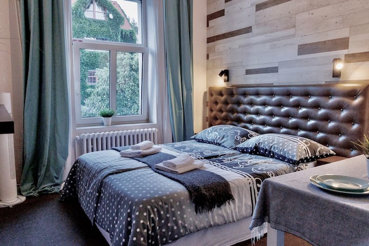 Apt7, Enjoy Petit Price Pension Near Prague Castle - Prague Václav Havel Airport (PRG)
