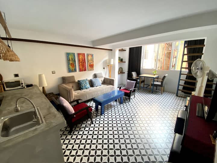 L178 // Duplex #1 - National Museum + Rooftop - Phnom Penh