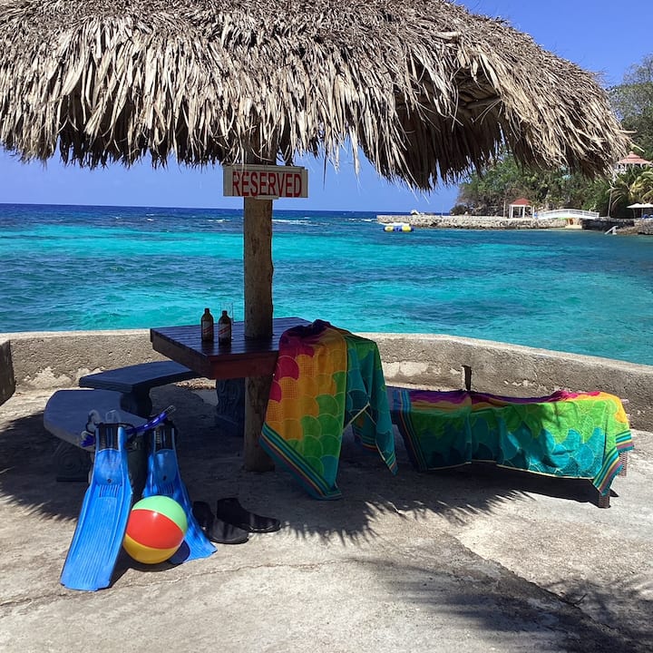 Pearl’s Round House Oracabessa - Jamaica