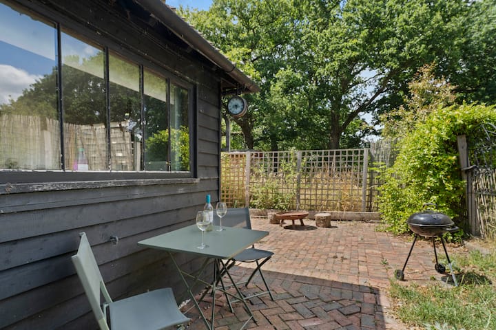 Oaktree Barn, A Beautiful Rural Holiday Cottage. - Tenterden
