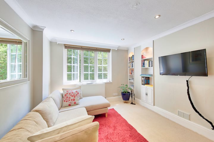 Comfortable Putney/wandsworth Apartment W/ Parking - Surbiton