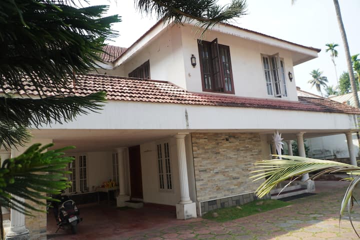 Spacious 2 Bedroom Home In The Heart Of Kochi - Kochi