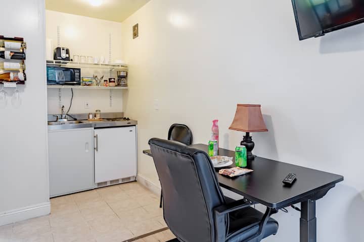 Cute Mar Vista Mini Room Next To Venice Beach - Sawtelle - Los Angeles