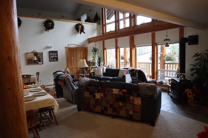 Loft Room At Megumi Chalet - Mount Hood, OR