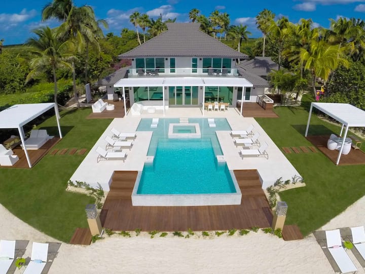 The Haven At Black Urchin - 29 Bedrooms - Cayman Islands