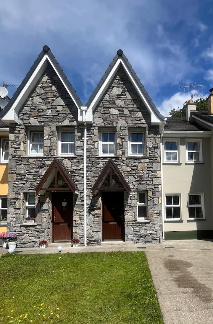 Lovely 3 Bed Self Catering House - İrlanda